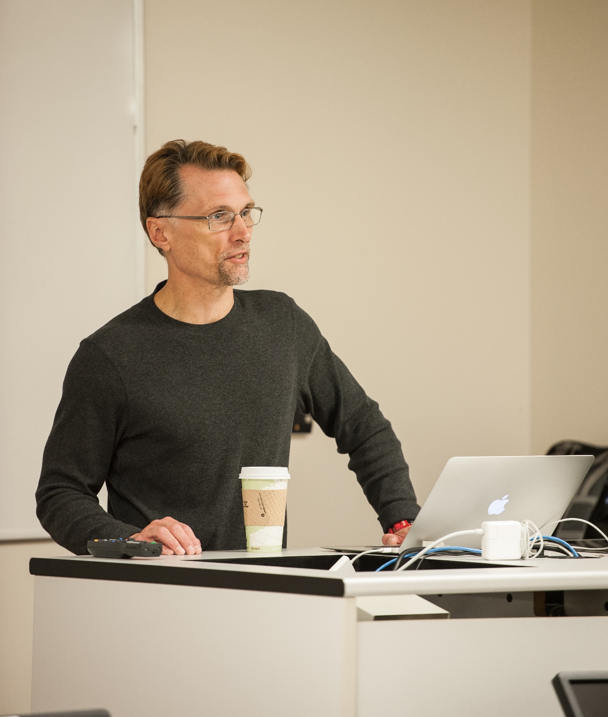 van-simmons-110 | Belmont University News & Media