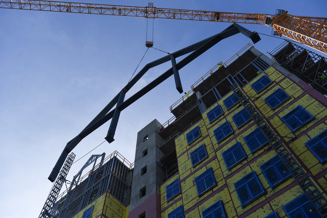Tall Hall Topping Out | Belmont University News & Media